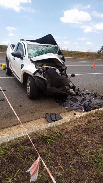 Acidente na Rodovia BR-146 em Serra do Salitre deixa uma vítima fatal e duas pessoas feridas ...
